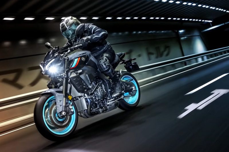 2022 YAMAHA MT-10發表：嶄新面貌上身、扭力至尊全面升級！ | 癮車報