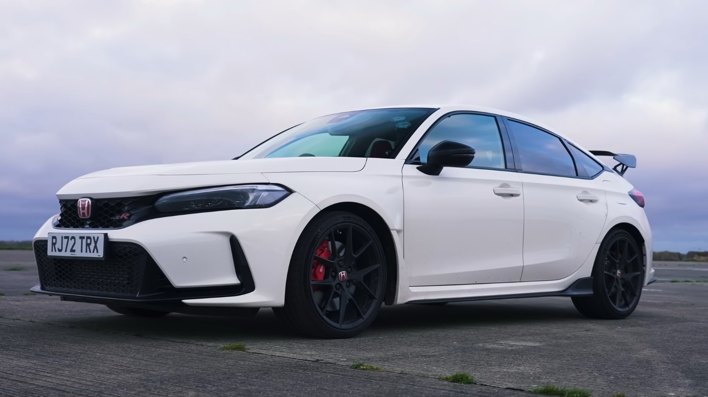 再進化的Honda新世代FL5 Civic Type R能否在直線加速賽中戰勝AWD鋼砲？？？ [影片] | 癮車報