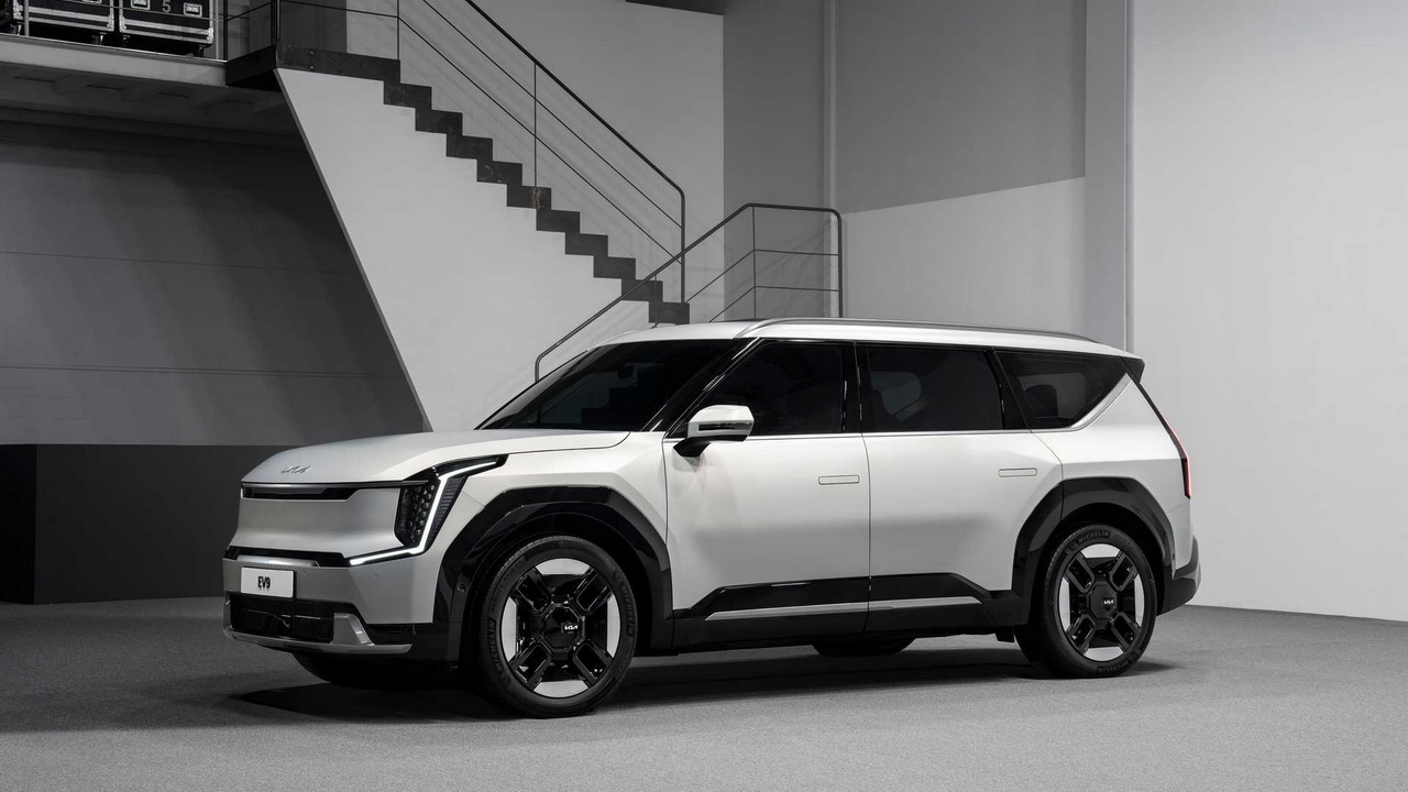 與概念車相似度極高 Kia電動旗艦休旅EV9首次亮相 [影片] | 癮車報