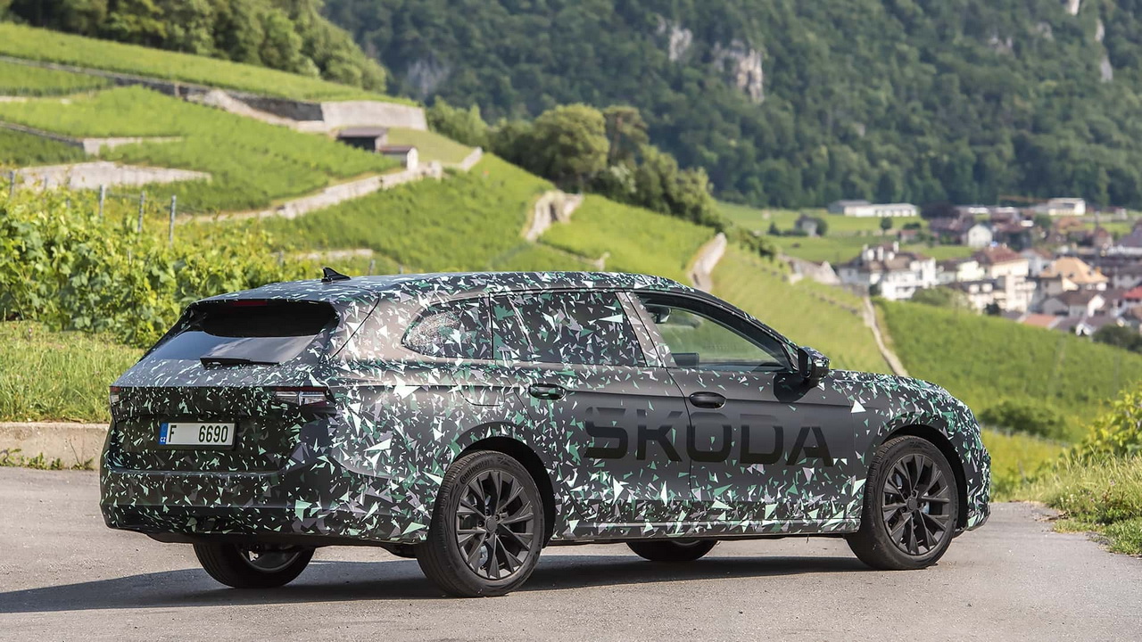Skoda全新四代Superb 規格揭曉 尺寸更大、最大馬力高達261匹 | 癮車報