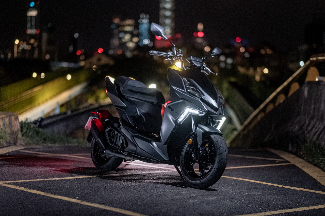 DRGBT 黑潮來襲！ 2023年式新色質感再進化 | 癮車報