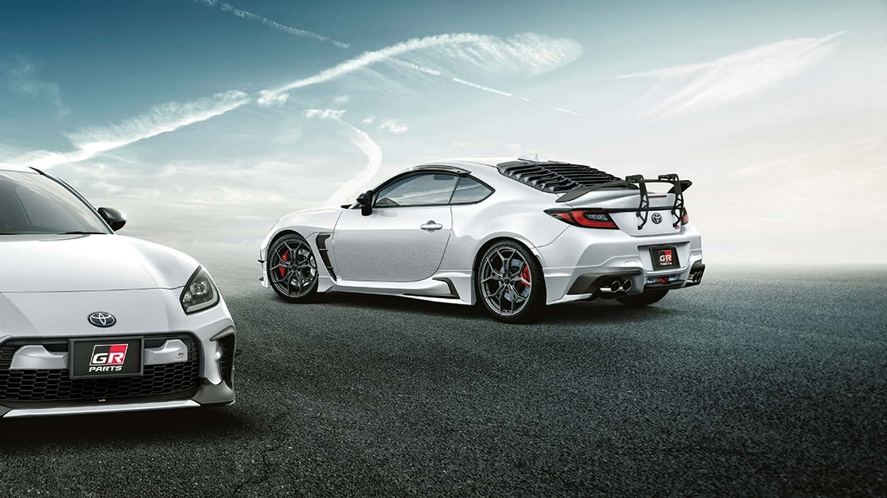 日本Toyota為GR86推出碳纖維導流尾翼 可根據消費者喜好進行三種角度調整 | 癮車報