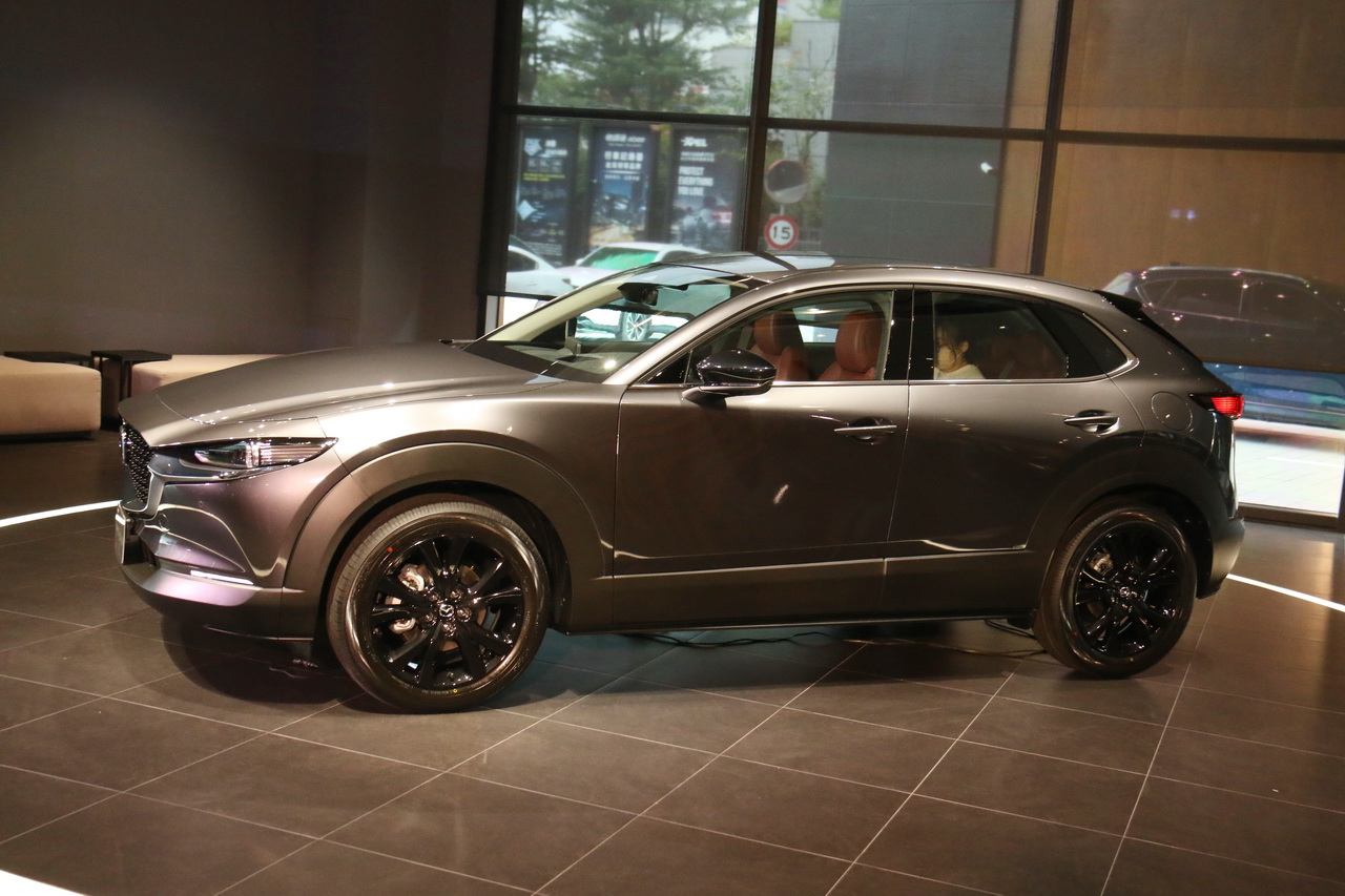 24 年式 MAZDA CX-30 93.8 萬起全面標配高階安全配備 智慧車載科技強勢升級不加價 | 癮車報