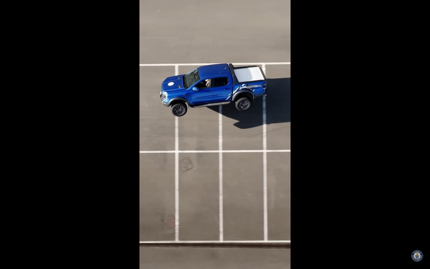 Paul Swift與Ford Ranger Raptor挑戰極限 創造奇蹟的金氏世界紀錄 [影片] | 癮車報