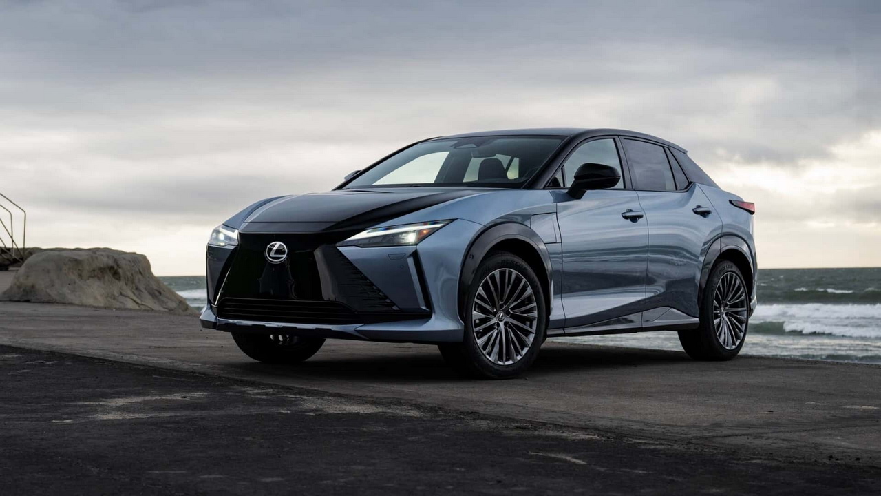 Lexus RZ 推出前輪驅動的新入門車型RZ 300e | 癮車報