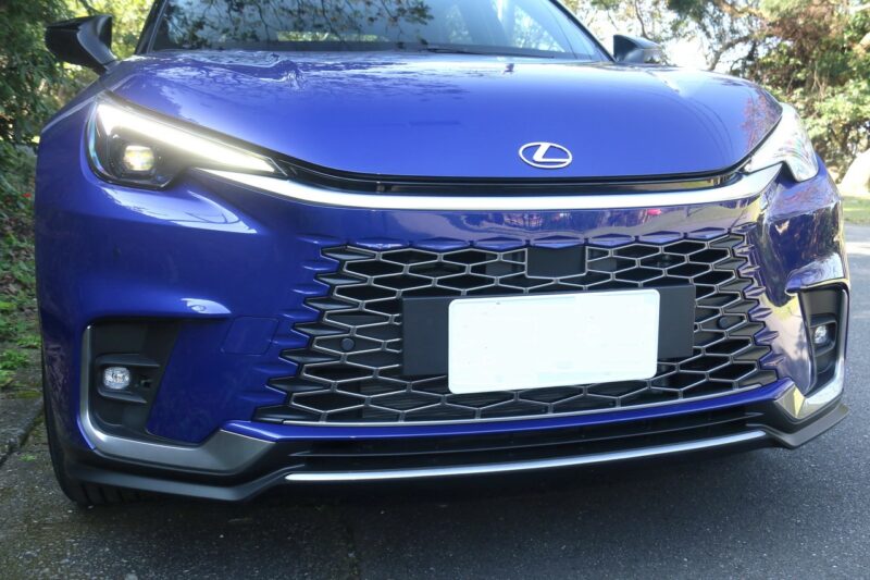 就算是入門也要夠豪華好駕馭 Lexus LBX Cool試駕-外觀內裝篇 | 癮車報