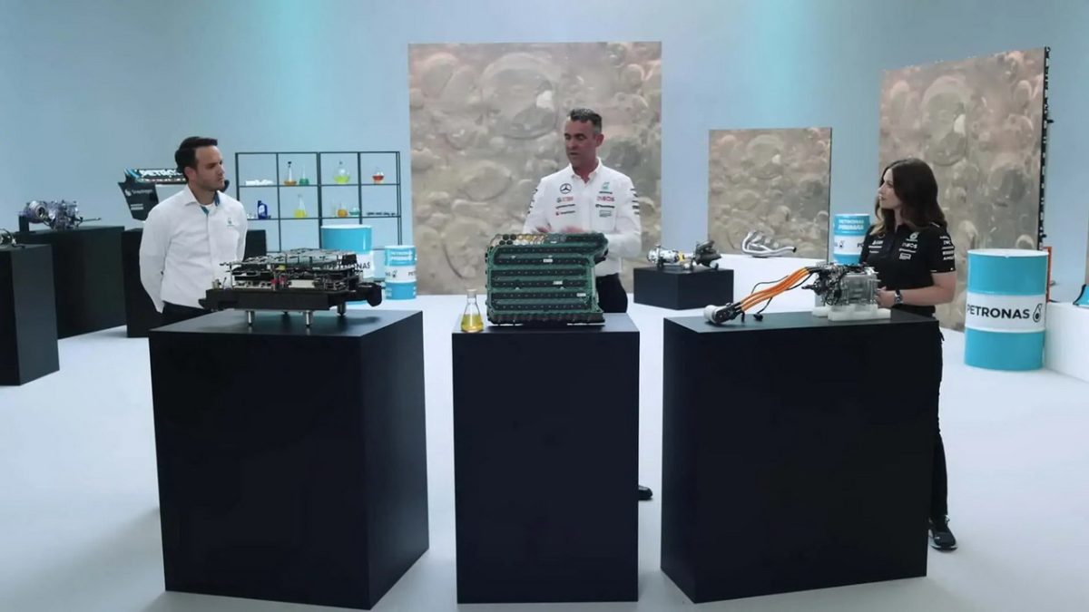 Mercedes-Benz首度揭露其F1混合動力系統技術的秘密 [影片] | 癮車報