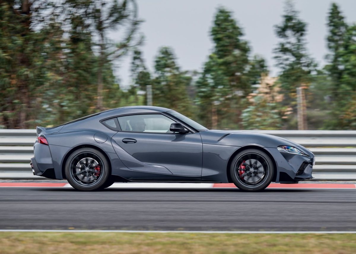 Toyota下一代GR Supra可能搭載2.0升四缸渦輪引擎加混合動力系統 馬力有望突破四百匹 | 癮車報
