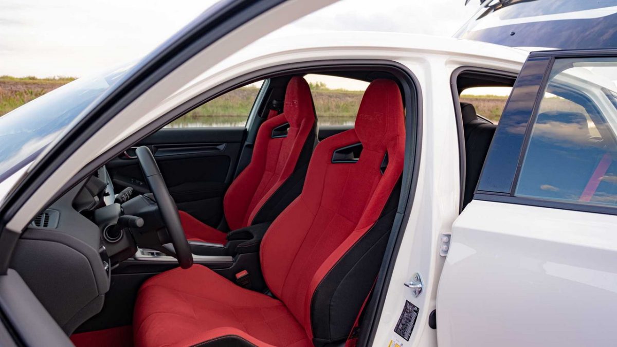 必須兼顧駕駛樂趣與電動化的平衡 Honda正在努力打造一款有趣的電動Type R | 癮車報