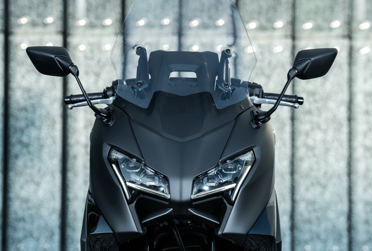 Yamaha TMAX 2025年式登場 性能全面進化與現代科技結合 | 癮車報