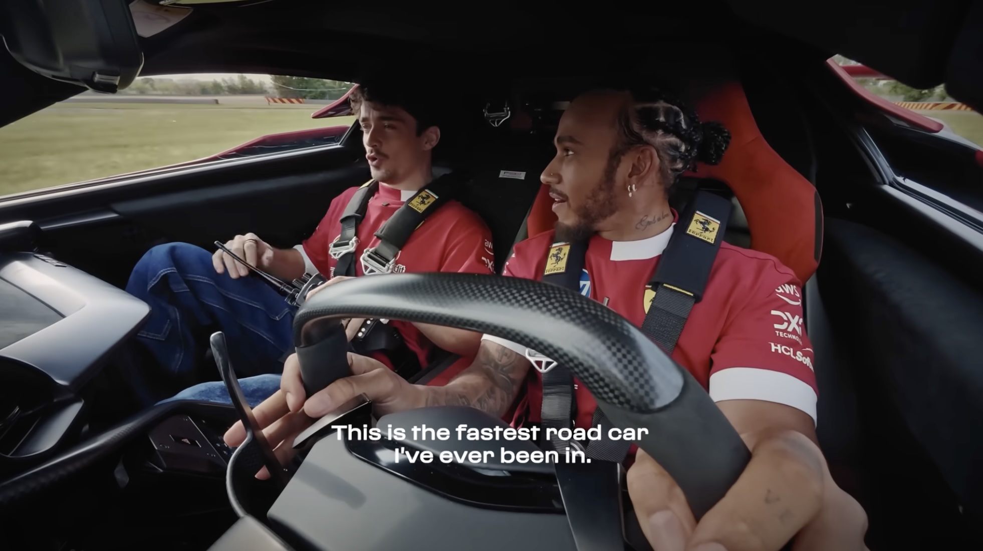 讓Lewis Hamilton驚呼是他開過最速"巿售車"，新馬王 Ferrari F80 ！ | 癮車報